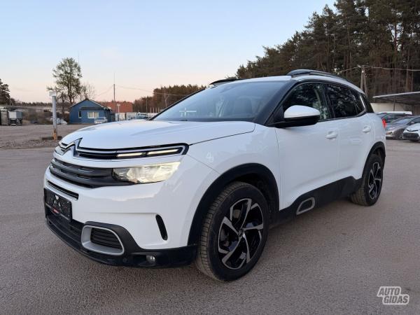 Balts Citroen C5 Aircross 2020 Viļņa, ar dzinēja tilpumu 1.50 L un nobraukumu 185 tūkst. km par 12150 €, foto 2 vietnē AUTOMOTO.COM.LV