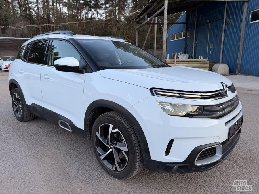 Белый Ситроен C5 Aircross 2020 в Вильнюс, объемом двигателя 1.50 л и пробегом 185 тыс. км за 12150 €, фото 5 на AUTOMOTO.COM.LV