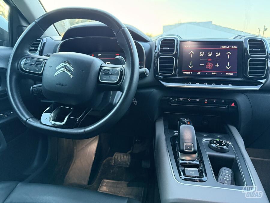 Белый Ситроен C5 Aircross 2020 в Вильнюс, объемом двигателя 1.50 л и пробегом 185 тыс. км за 12150 €, фото 18 на AUTOMOTO.COM.LV