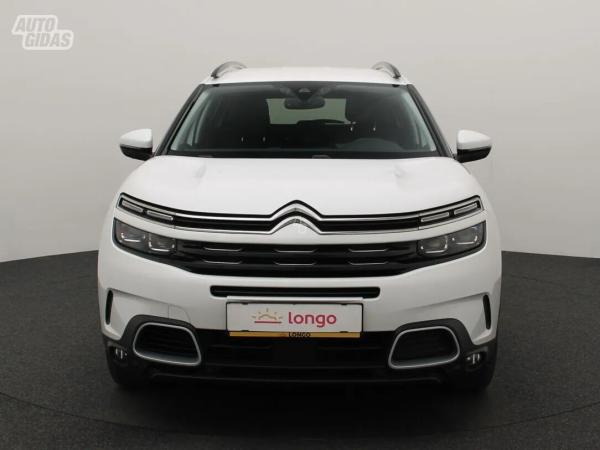 White Citroen C5 Aircross 2020 in Vilnius, with an engine capacity of 1.50 L and mileage of 206 thousand km for 11199 €, photo 3 on AUTOMOTO.COM.LV