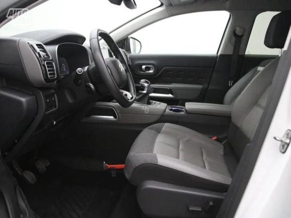 White Citroen C5 Aircross 2020 in Vilnius, with an engine capacity of 1.50 L and mileage of 206 thousand km for 11199 €, photo 4 on AUTOMOTO.COM.LV