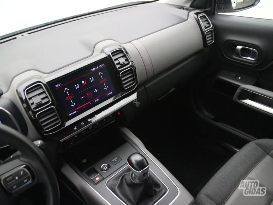 Белый Ситроен C5 Aircross 2020 в Вильнюс, объемом двигателя 1.50 л и пробегом 206 тыс. км за 11199 €, фото 22 на AUTOMOTO.COM.LV