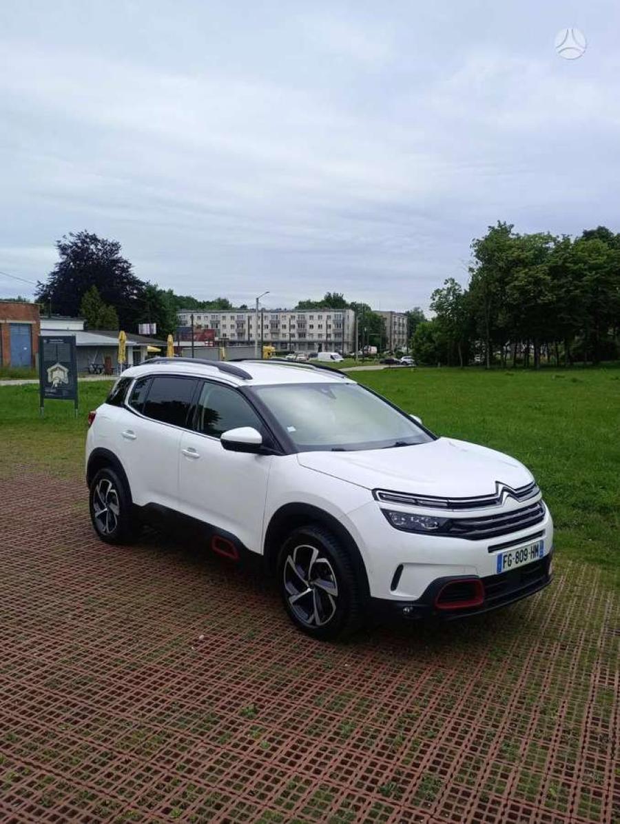 Белый Ситроен C5 Aircross 2020 в Каунас, объемом двигателя 1.50 л и пробегом 250 тыс. км за 11650 €, фото 1 на AUTOMOTO.COM.LV