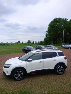 Белый Ситроен C5 Aircross 2020 в Каунас, объемом двигателя 1.50 л и пробегом 250 тыс. км за 11650 €, фото 3 на AUTOMOTO.COM.LV
