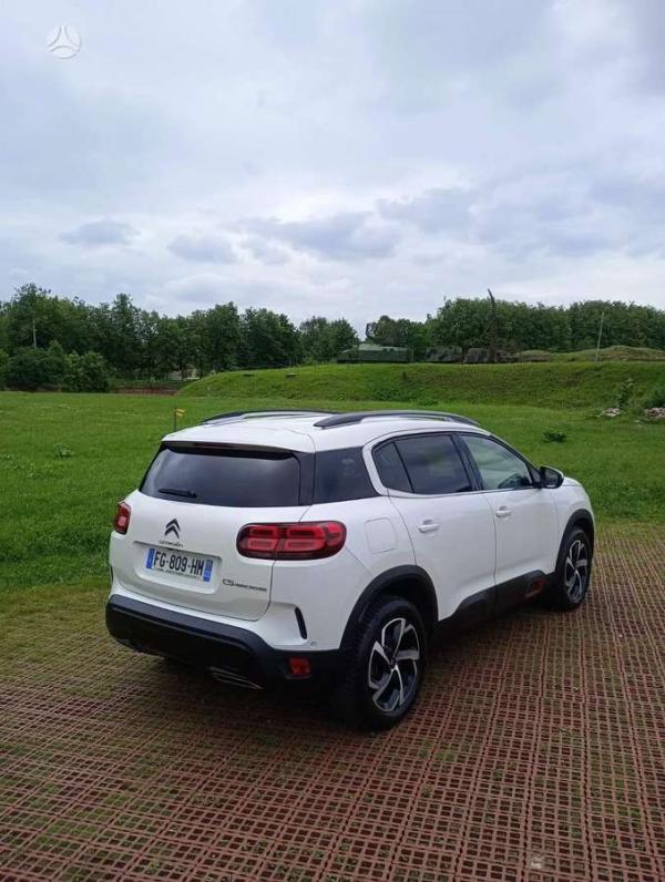 White Citroen C5 Aircross 2020 in Kaunas, with an engine capacity of 1.50 L and mileage of 250 thousand km for 11650 €, photo 8 on AUTOMOTO.COM.LV