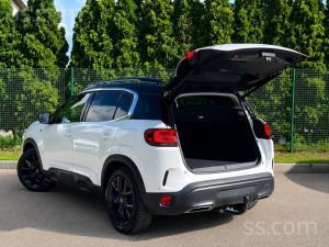 White Citroen C5 Aircross 2020 in Jelgava, with an engine capacity of 1.60 L and mileage of 190 thousand km for 13990 €, photo 8 on AUTOMOTO.COM.LV