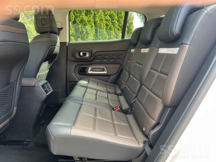 White Citroen C5 Aircross 2020 in Jelgava, with an engine capacity of 1.60 L and mileage of 190 thousand km for 13990 €, photo 12 on AUTOMOTO.COM.LV