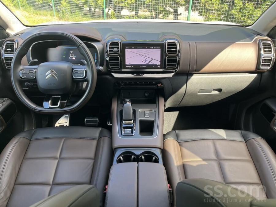 White Citroen C5 Aircross 2020 in Jelgava, with an engine capacity of 1.60 L and mileage of 190 thousand km for 13990 €, photo 14 on AUTOMOTO.COM.LV