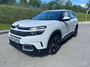 White Citroen C5 Aircross 2020 in Vilnius, with an engine capacity of 1.50 L and mileage of 161 thousand km for 11979 €, photo  on AUTOMOTO.COM.LV