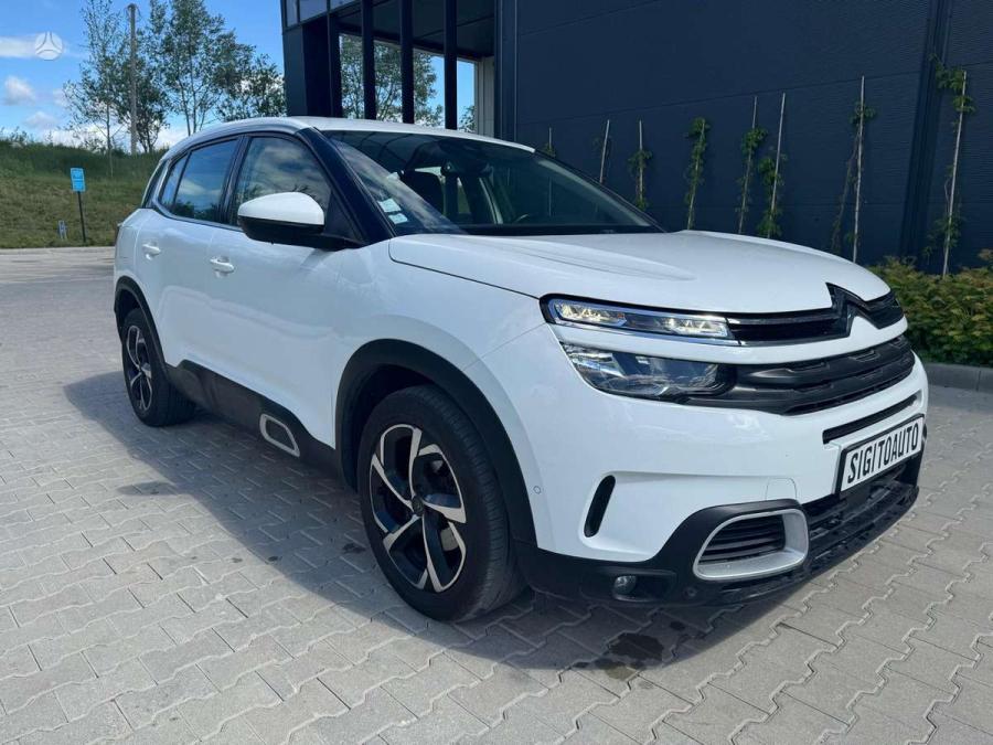 Белый Ситроен C5 Aircross 2020 в Вильнюс, объемом двигателя 1.50 л и пробегом 161 тыс. км за 11979 €, фото 4 на AUTOMOTO.COM.LV