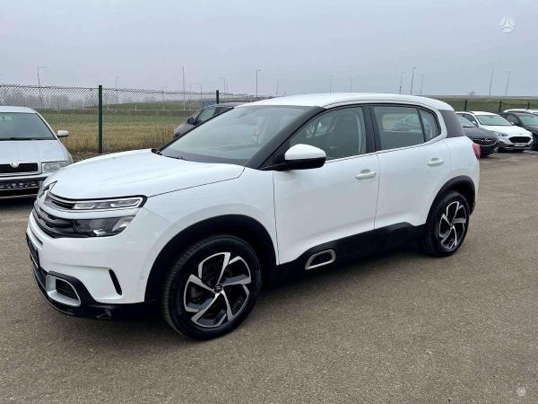 White Citroen C5 Aircross 2021 in Marijampole, with an engine capacity of 1.50 L and mileage of 198 thousand km for 14520 €, photo 4 on AUTOMOTO.COM.LV