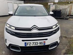 White Citroen C5 Aircross 2021 in Vilnius, with an engine capacity of 1.50 L and mileage of 156 thousand km for 11500 €, photo 3 on AUTOMOTO.COM.LV