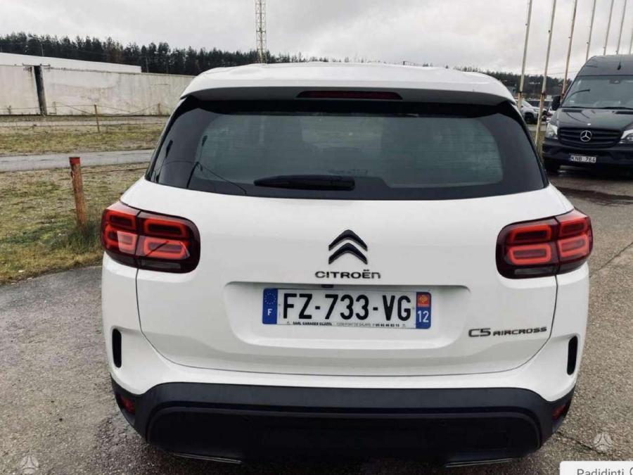 White Citroen C5 Aircross 2021 in Vilnius, with an engine capacity of 1.50 L and mileage of 156 thousand km for 11500 €, photo 8 on AUTOMOTO.COM.LV