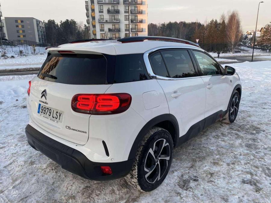 White Citroen C5 Aircross 2021 in Vilnius, with an engine capacity of 1.50 L and mileage of 145 thousand km for 11590 €, photo 13 on AUTOMOTO.COM.LV