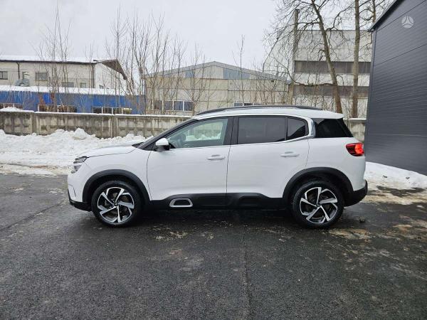 Balts Citroen C5 Aircross 2021 Kauņa, ar dzinēja tilpumu 1.50 L un nobraukumu 32 tūkst. km par 6600 €, foto 4 vietnē AUTOMOTO.COM.LV