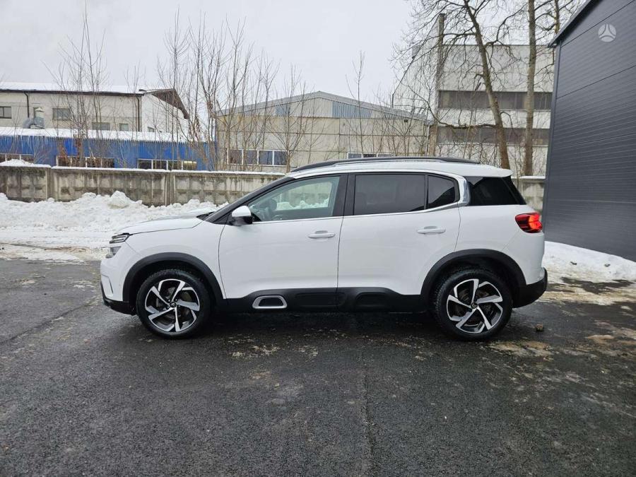 Balts Citroen C5 Aircross 2021 Kauņa, ar dzinēja tilpumu 1.50 L un nobraukumu 32 tūkst. km par 6600 €, foto 4 vietnē AUTOMOTO.COM.LV
