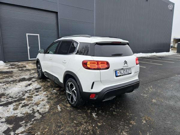 Balts Citroen C5 Aircross 2021 Kauņa, ar dzinēja tilpumu 1.50 L un nobraukumu 32 tūkst. km par 6600 €, foto 6 vietnē AUTOMOTO.COM.LV