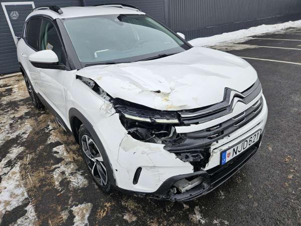Balts Citroen C5 Aircross 2021 Kauņa, ar dzinēja tilpumu 1.50 L un nobraukumu 32 tūkst. km par 6600 €, foto 9 vietnē AUTOMOTO.COM.LV