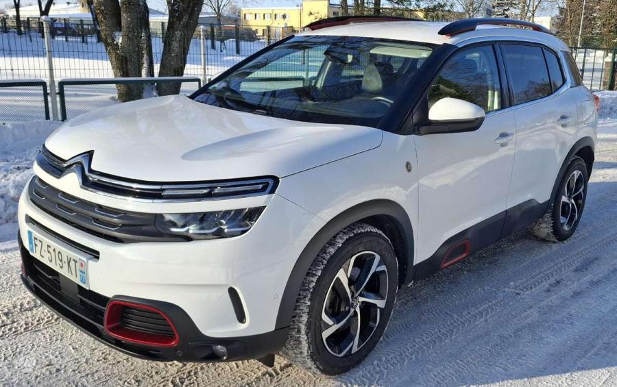 White Citroen C5 Aircross 2021 in Taurage, with an engine capacity of 1.60 L and mileage of 193 thousand km for 11300 €, photo 1 on AUTOMOTO.COM.LV