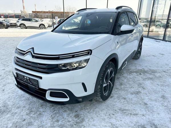 White Citroen C5 Aircross 2021 in Kaunas, with an engine capacity of 1.60 L and mileage of 144 thousand km for 14700 €, photo 1 on AUTOMOTO.COM.LV