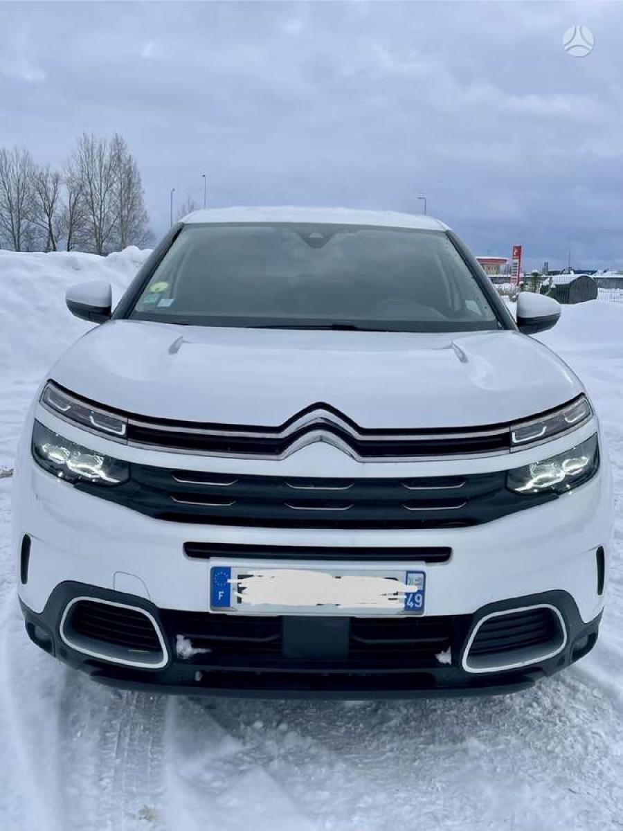 Balts Citroen C5 Aircross 2021 Tauragė, ar dzinēja tilpumu 1.50 L un nobraukumu 190 tūkst. km par 9900 €, foto 1 vietnē AUTOMOTO.COM.LV