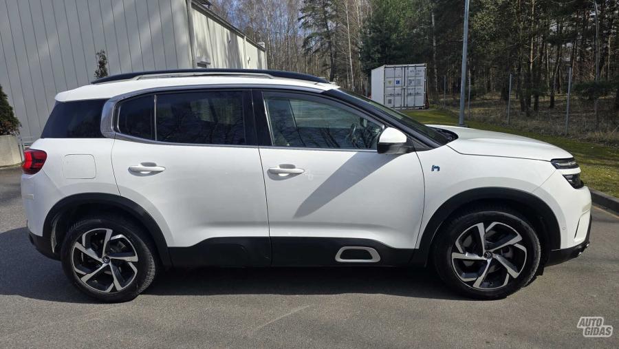 Balts Citroen C5 Aircross 2021 Kauņa, ar dzinēja tilpumu 1.60 L un nobraukumu 171 tūkst. km par 15200 €, foto 7 vietnē AUTOMOTO.COM.LV