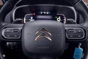 Белый Ситроен C5 Aircross 2021 в Мариямполе, объемом двигателя 1.50 л и пробегом 198 тыс. км за 14278 €, фото 16 на AUTOMOTO.COM.LV