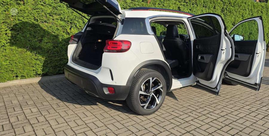 Белый Ситроен C5 Aircross 2021 в Каунас, объемом двигателя 1.50 л и пробегом 192 тыс. км за 14000 €, фото 4 на AUTOMOTO.COM.LV