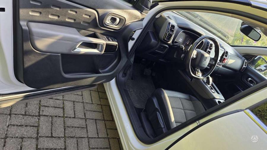 Белый Ситроен C5 Aircross 2021 в Каунас, объемом двигателя 1.50 л и пробегом 192 тыс. км за 14000 €, фото 16 на AUTOMOTO.COM.LV