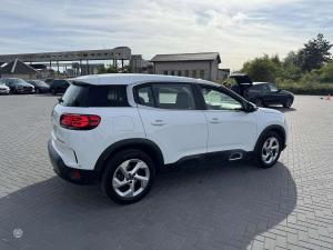 White Citroen C5 Aircross 2021 in Telschi, with an engine capacity of 1.50 L and mileage of 253 thousand km for 10999 €, photo 9 on AUTOMOTO.COM.LV