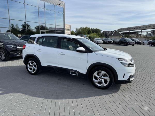 Белый Ситроен C5 Aircross 2021 в Тельшяй, объемом двигателя 1.50 л и пробегом 253 тыс. км за 10999 €, фото 9 на AUTOMOTO.COM.LV