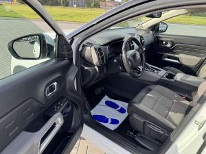 White Citroen C5 Aircross 2021 in Telschi, with an engine capacity of 1.50 L and mileage of 253 thousand km for 10999 €, photo 20 on AUTOMOTO.COM.LV