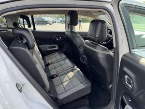 White Citroen C5 Aircross 2021 in Telschi, with an engine capacity of 1.50 L and mileage of 253 thousand km for 10999 €, photo 27 on AUTOMOTO.COM.LV