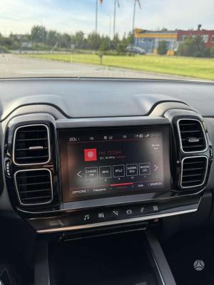 White Citroen C5 Aircross 2021 in Telschi, with an engine capacity of 1.50 L and mileage of 253 thousand km for 10999 €, photo 33 on AUTOMOTO.COM.LV