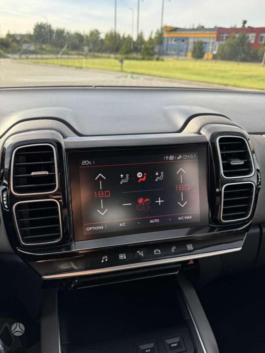 White Citroen C5 Aircross 2021 in Telschi, with an engine capacity of 1.50 L and mileage of 253 thousand km for 10999 €, photo 34 on AUTOMOTO.COM.LV