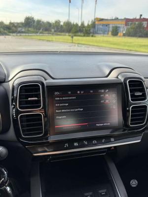 White Citroen C5 Aircross 2021 in Telschi, with an engine capacity of 1.50 L and mileage of 253 thousand km for 10999 €, photo 36 on AUTOMOTO.COM.LV