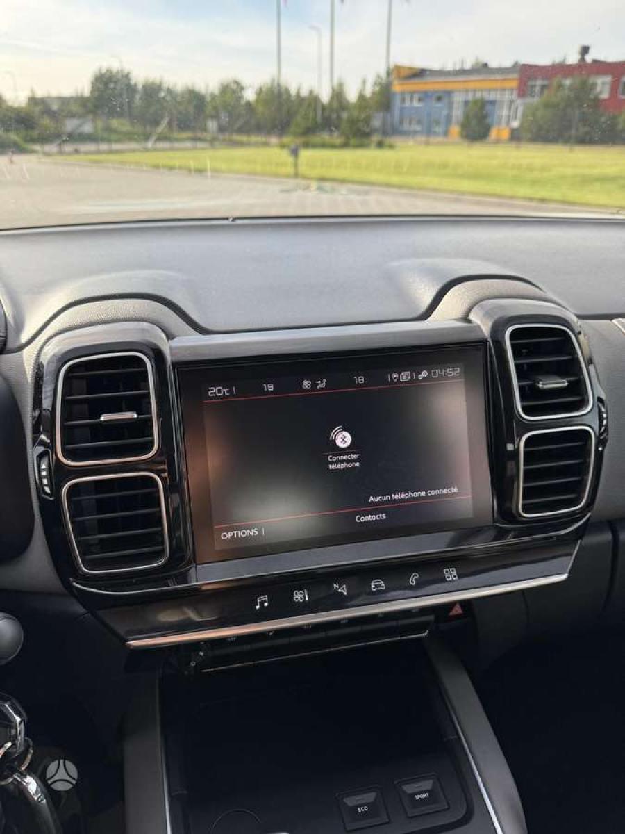 White Citroen C5 Aircross 2021 in Telschi, with an engine capacity of 1.50 L and mileage of 253 thousand km for 10999 €, photo 37 on AUTOMOTO.COM.LV
