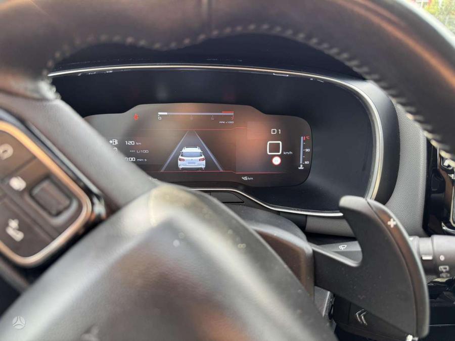 White Citroen C5 Aircross 2021 in Telschi, with an engine capacity of 1.50 L and mileage of 253 thousand km for 10999 €, photo 43 on AUTOMOTO.COM.LV