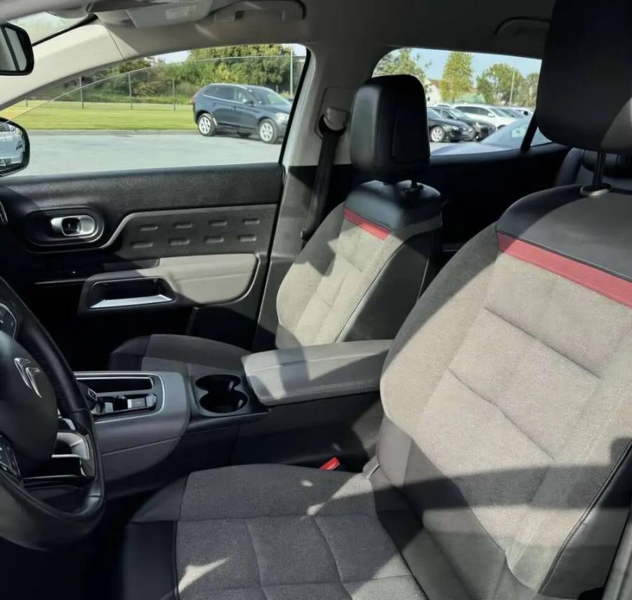 Balts Citroen C5 Aircross 2021 Telšiai, ar dzinēja tilpumu 1.50 L un nobraukumu 253 tūkst. km par 10990 €, foto 14 vietnē AUTOMOTO.COM.LV