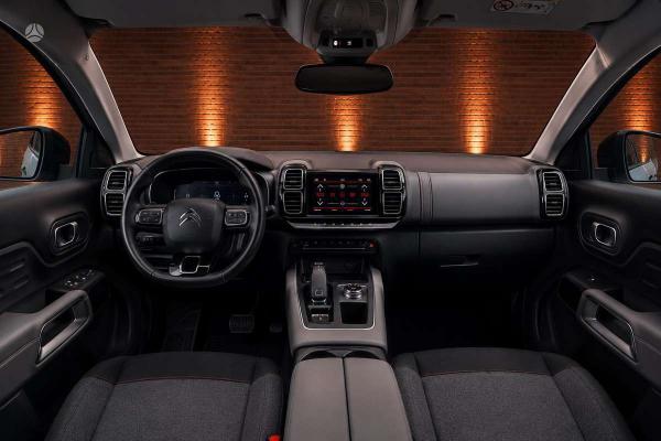 Balts Citroen C5 Aircross 2021 Marijampole, ar dzinēja tilpumu 1.50 L un nobraukumu 198 tūkst. km par 14399 €, foto 9 vietnē AUTOMOTO.COM.LV