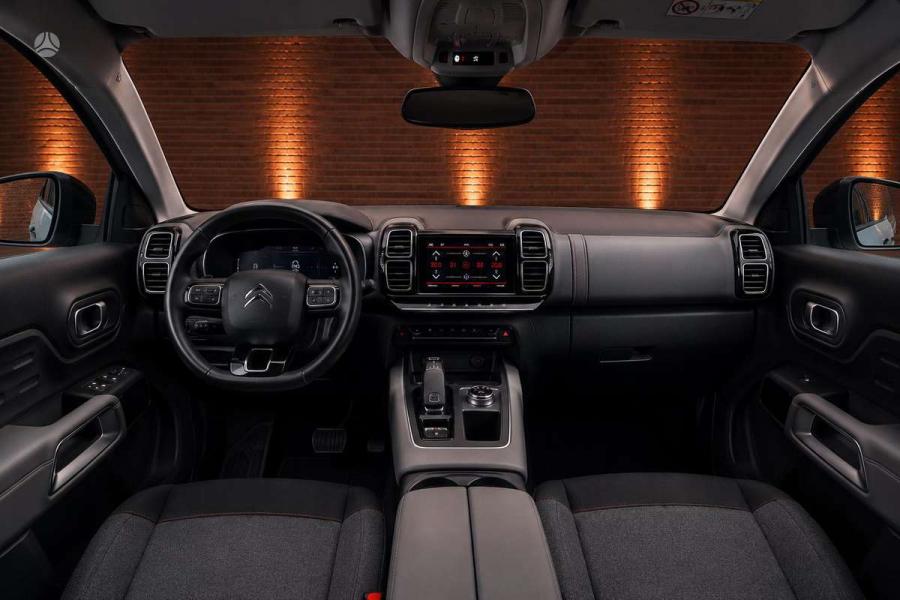 Balts Citroen C5 Aircross 2021 Marijampole, ar dzinēja tilpumu 1.50 L un nobraukumu 198 tūkst. km par 14399 €, foto 10 vietnē AUTOMOTO.COM.LV