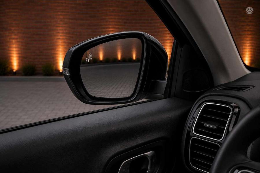 White Citroen C5 Aircross 2021 in Marijampole, with an engine capacity of 1.50 L and mileage of 198 thousand km for 14399 €, photo 23 on AUTOMOTO.COM.LV