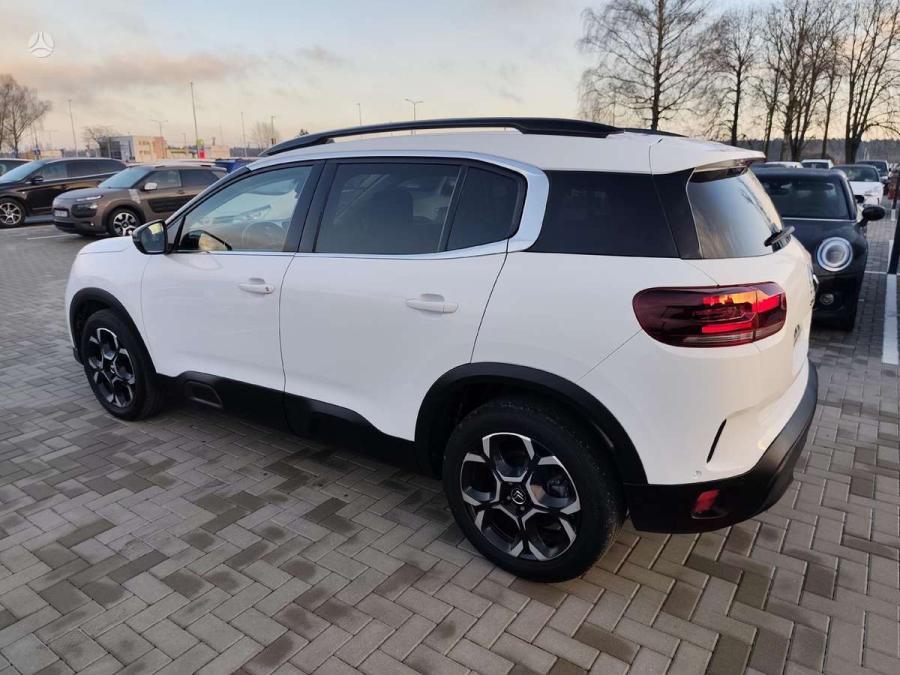 White Citroen C5 Aircross 2022 in Taurage, with an engine capacity of 1.50 L and mileage of 236 thousand km for 13300 €, photo 4 on AUTOMOTO.COM.LV
