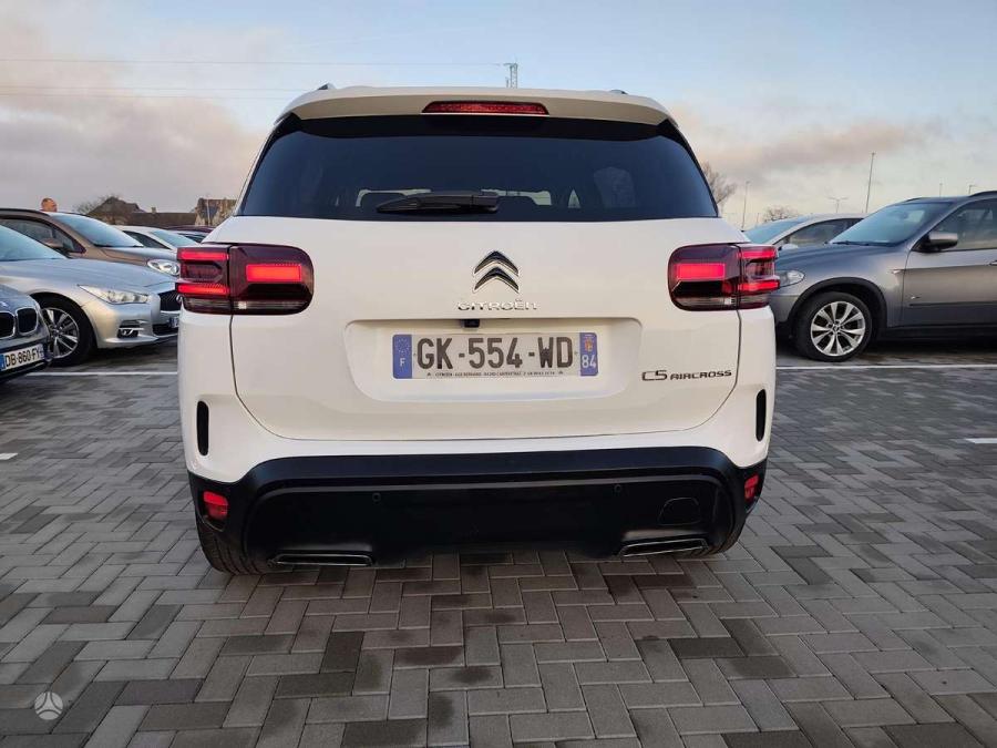 White Citroen C5 Aircross 2022 in Taurage, with an engine capacity of 1.50 L and mileage of 236 thousand km for 13300 €, photo 6 on AUTOMOTO.COM.LV