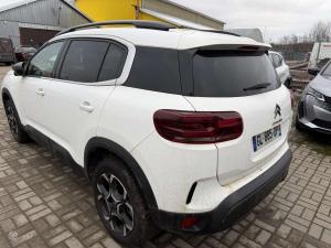 White Citroen C5 Aircross 2022 in Kaunas, with an engine capacity of 1.50 L and mileage of 246 thousand km for 13200 €, photo 3 on AUTOMOTO.COM.LV