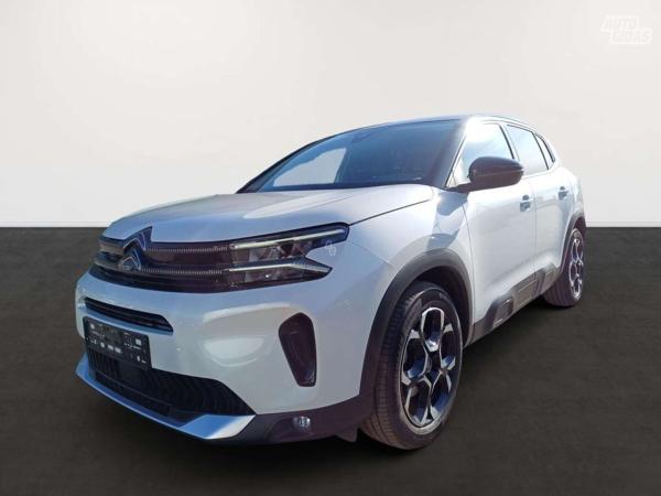 White Citroen C5 Aircross 2022 in Kaunas, with an engine capacity of 1.20 L and mileage of 22 thousand km for 21658 €, photo 3 on AUTOMOTO.COM.LV