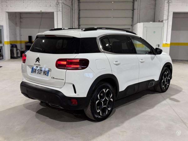 White Citroen C5 Aircross 2022 in Kaunas, with an engine capacity of 1.50 L and mileage of 181 thousand km for 13700 €, photo 3 on AUTOMOTO.COM.LV