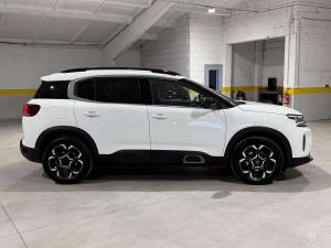 White Citroen C5 Aircross 2022 in Kaunas, with an engine capacity of 1.50 L and mileage of 181 thousand km for 13700 €, photo 5 on AUTOMOTO.COM.LV