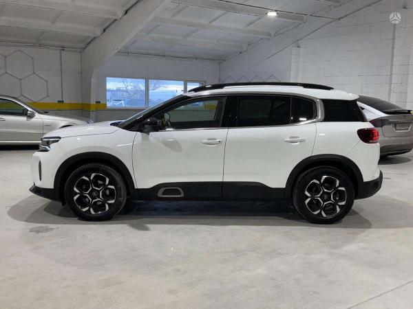 White Citroen C5 Aircross 2022 in Kaunas, with an engine capacity of 1.50 L and mileage of 181 thousand km for 13700 €, photo 6 on AUTOMOTO.COM.LV