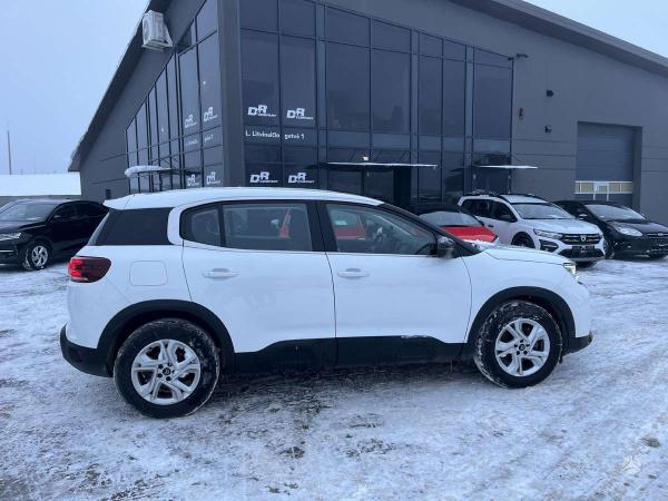 White Citroen C5 Aircross 2022 in Taurage, with an engine capacity of 1.50 L and mileage of 241 thousand km for 11900 €, photo 4 on AUTOMOTO.COM.LV